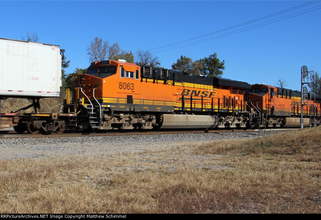 BNSF 8063